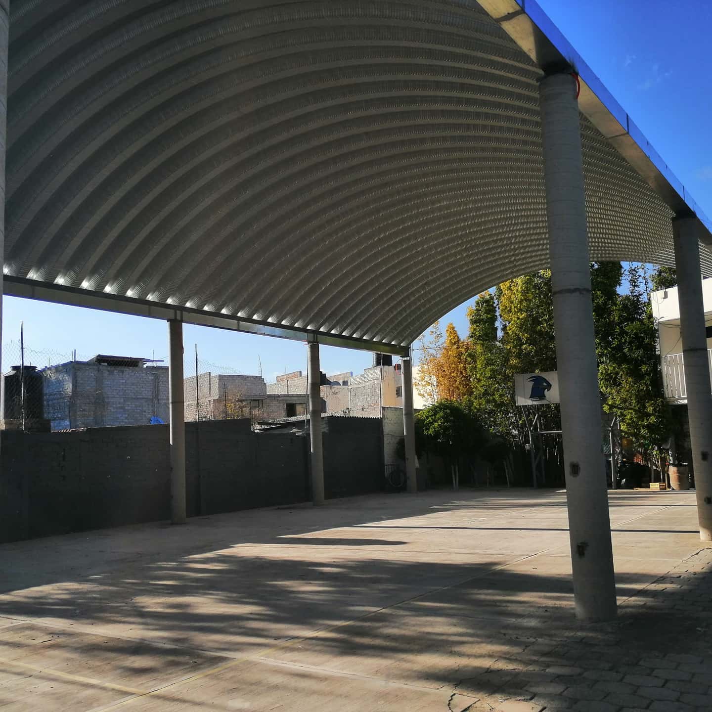 Arcotecho para Cancha Escolar en Tehuacán. – Techos sin Estructura